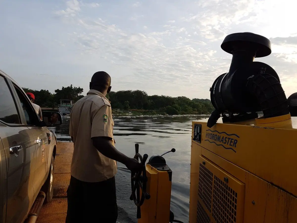 Where is the Ferry Crossing in Murchison Falls?